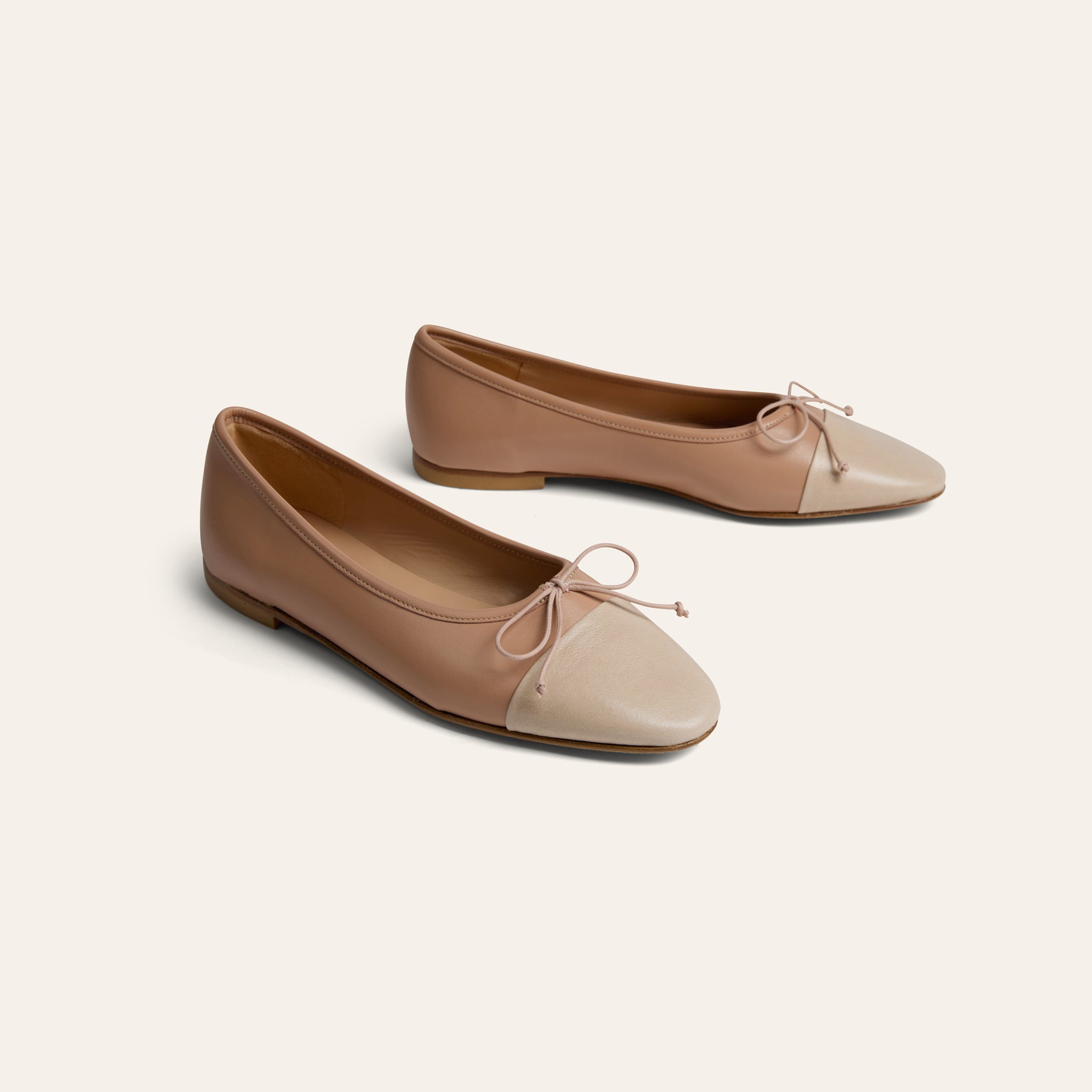 Como Italian Leather Ballet Flats in Nude Cream Mist | A. Soliani
