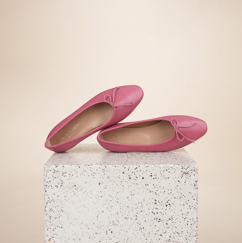 Como Italian Leather Ballet Flats in Thulian Pink | A. Soliani