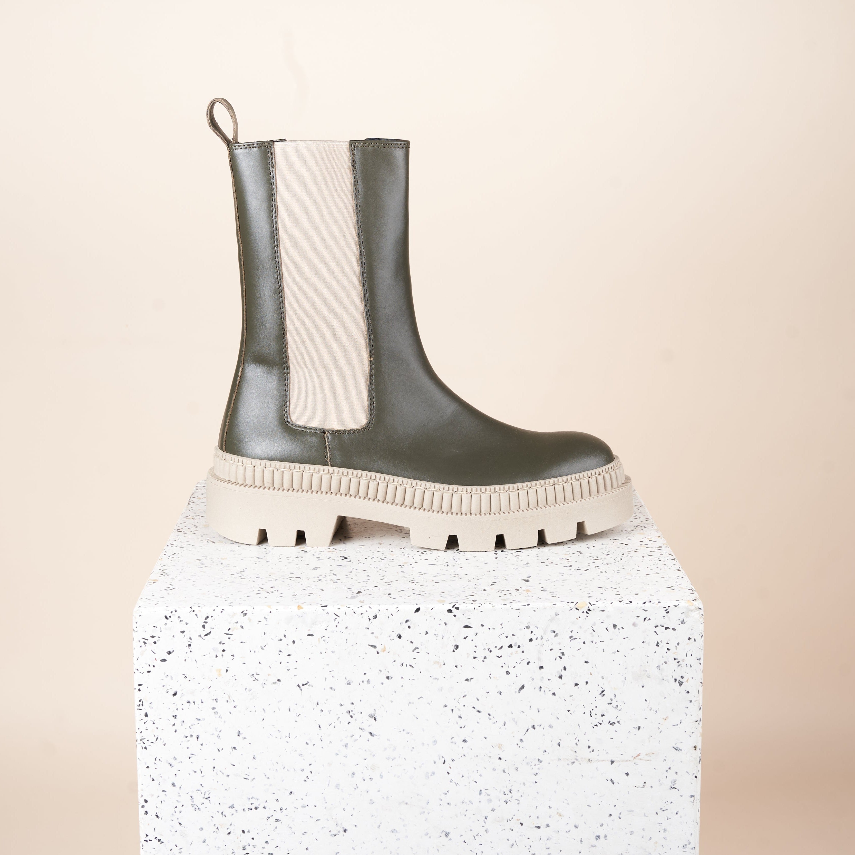 Monza Tall - Olive Calf Leather/Sand – A. Soliani